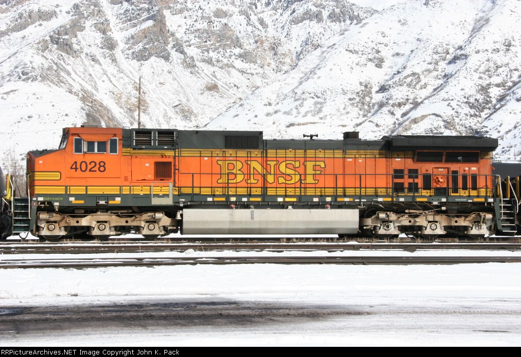 BNSF 4028